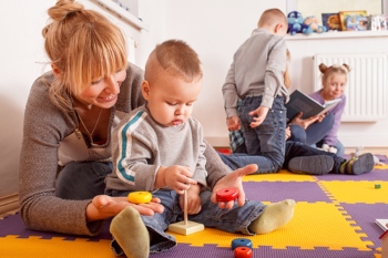 Early years’ workers ‘overworked and undervalued’, study reveals | LocalGov