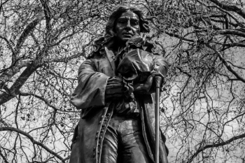 Controversial Colston statue to move to museum | LocalGov